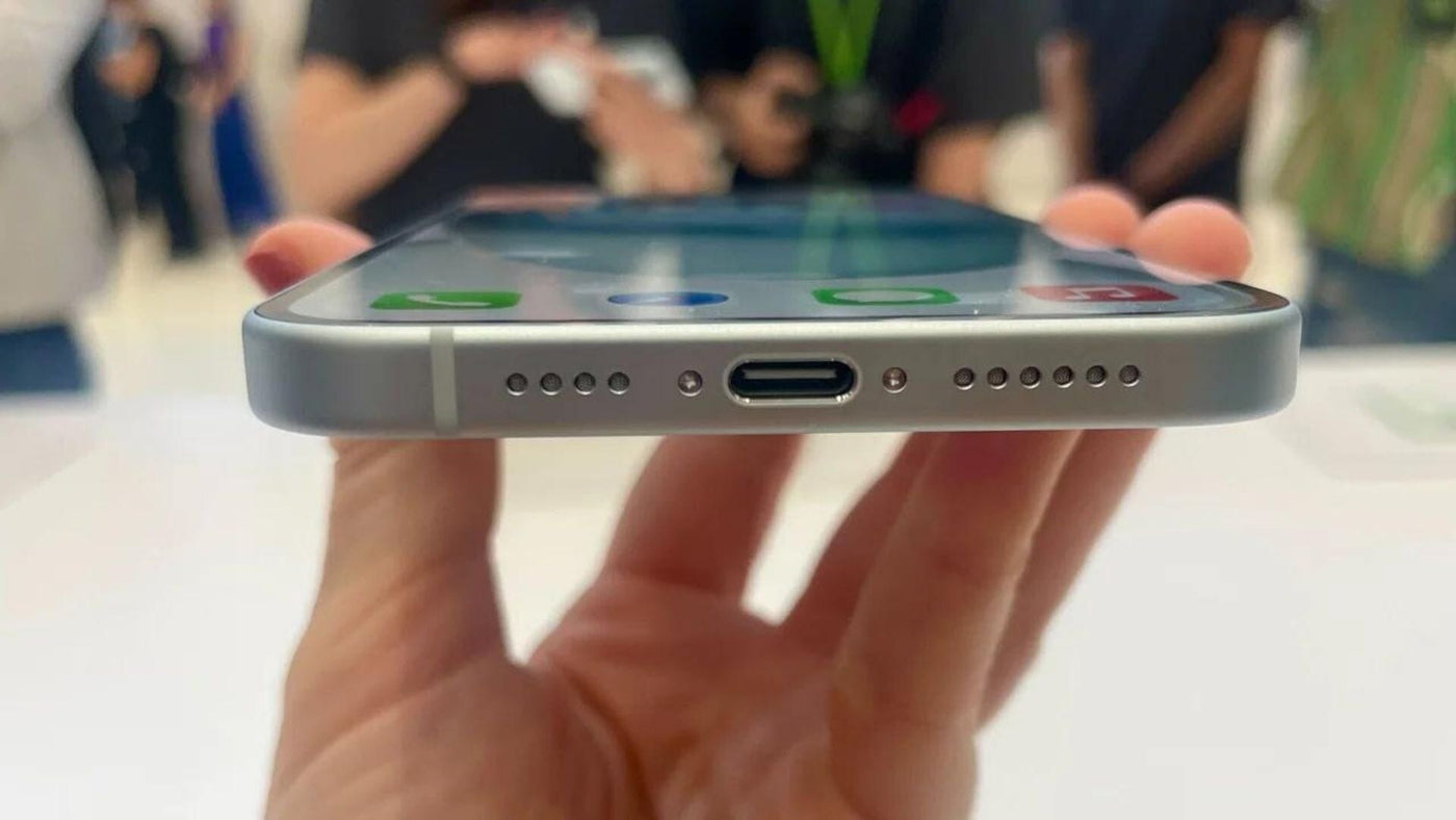 What is iPhone 15 USB-C? Knowing The Difference Between Type C cable ...